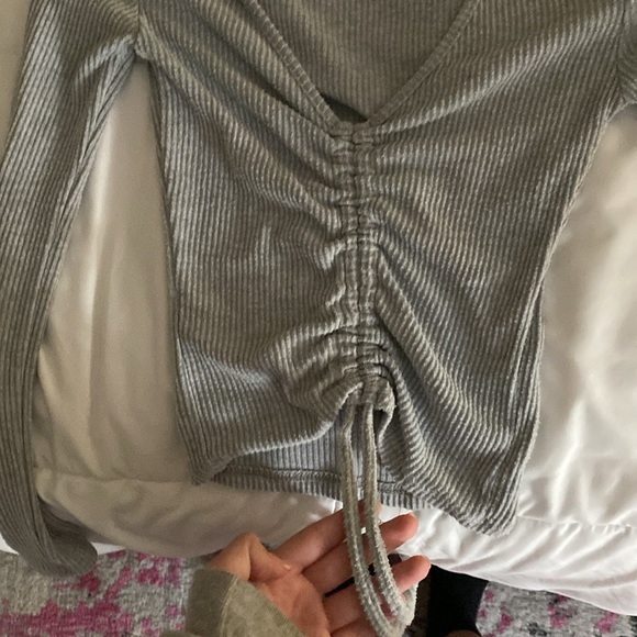 Tops | Adjustable Top Very Low V Neck But Can Be Adjusted Up Rue 21 ...
